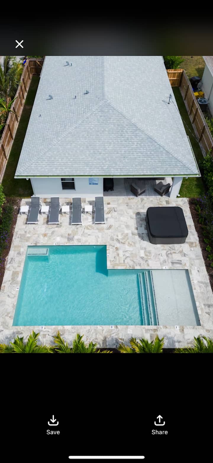 Palm Luxe Residence - West Palm Beach, FL