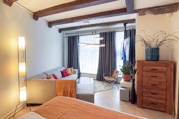 No. 351 On The Canal - Amsterdam