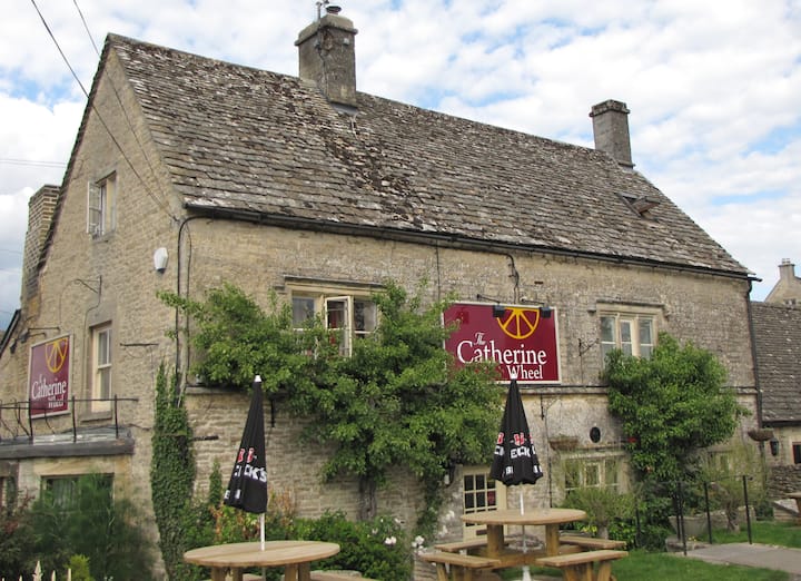 Catherine Wheel, John Harrington - Bibury