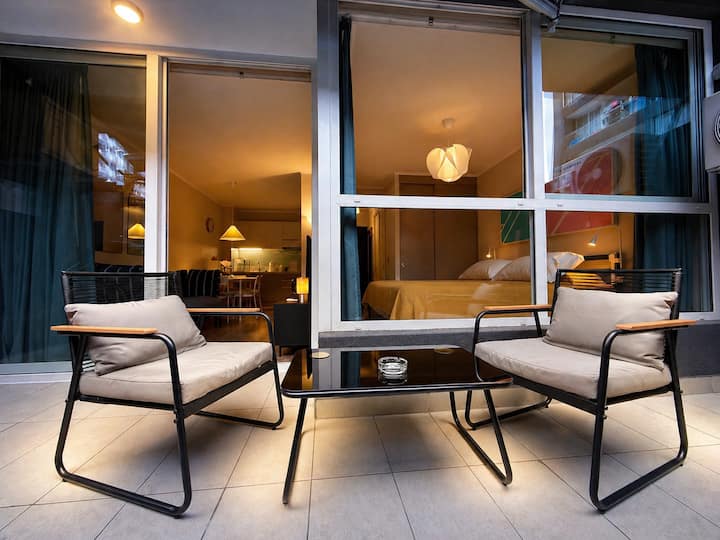 Private Terrace, King Bed And Metro Santa Lucía - Chile