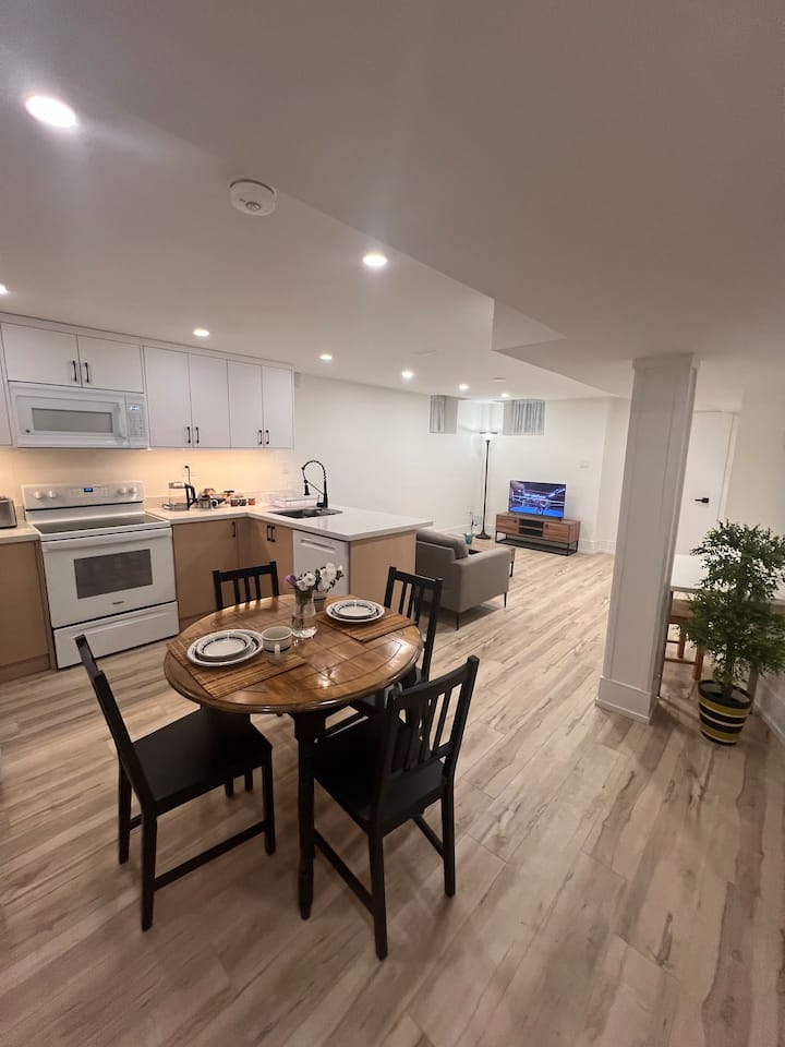Your Home, Relax & Recharge - Vaughan