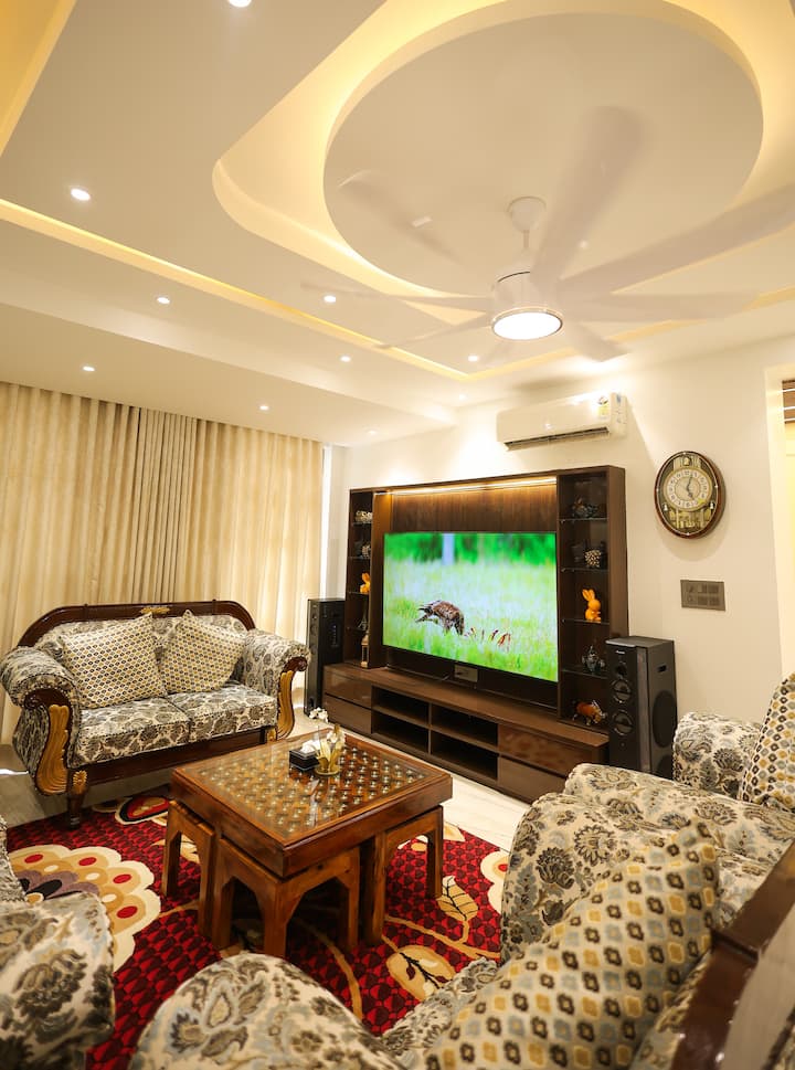 The Grand Luxe 5bhk With Jacuzzi -