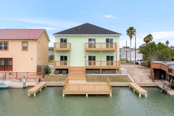 Waterfront Home For 12! - Port Isabel, TX
