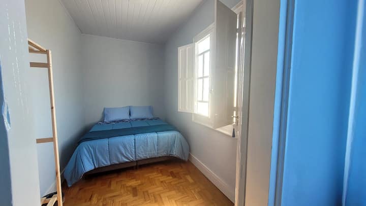Quarto 6 - Casal Ou 2 Solteiros - Caldas