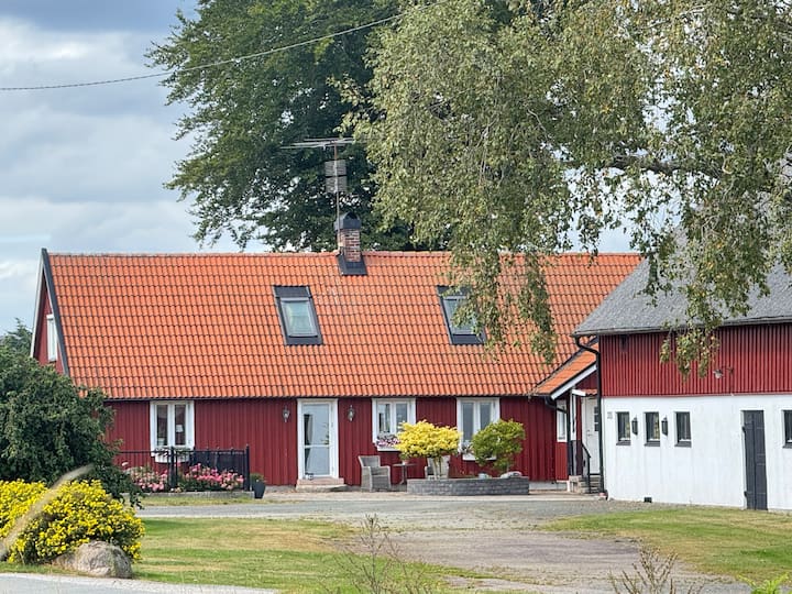 Charmigt Hus På Landet - Höör
