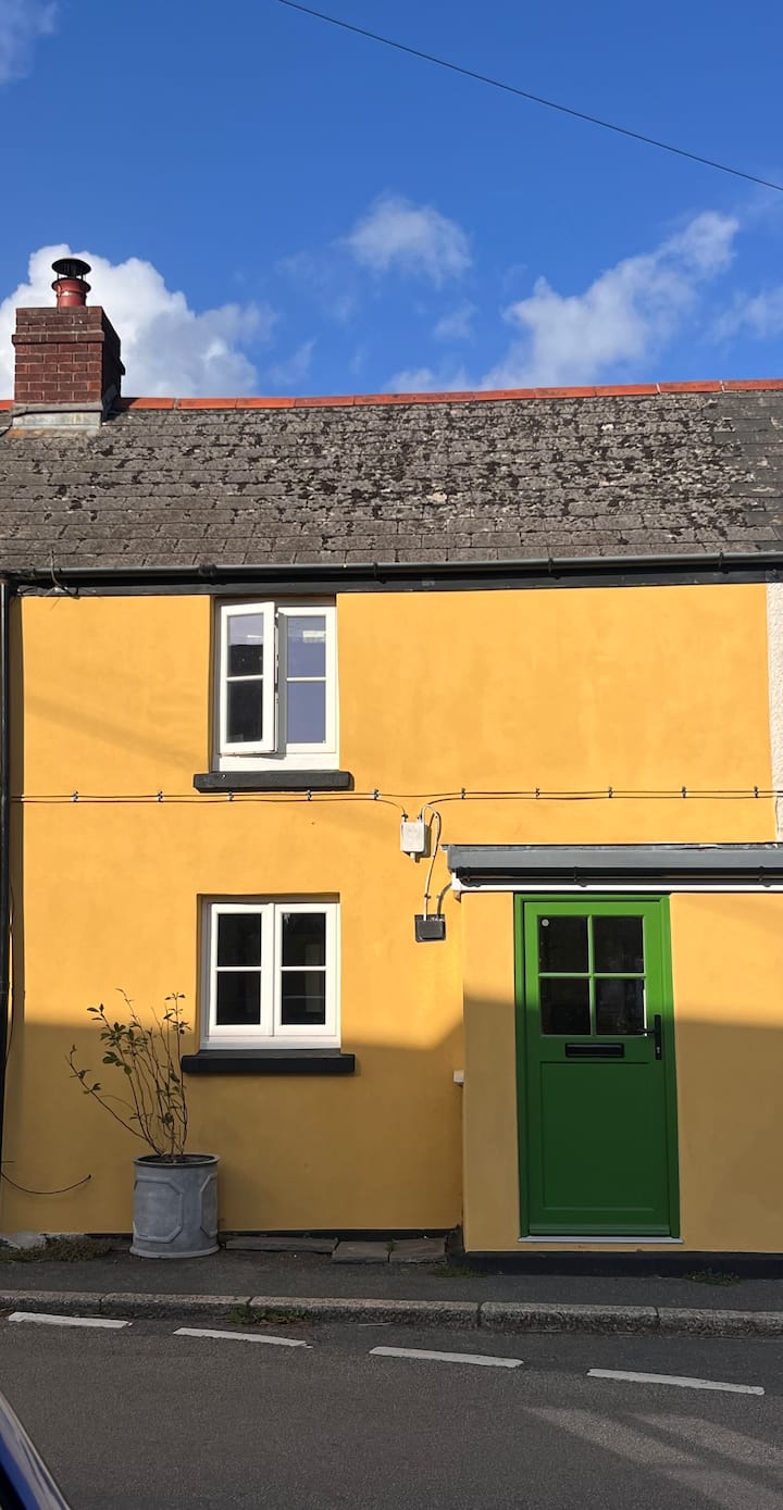 Cosy Cottage In Heart Of Mawnan Smith - Falmouth