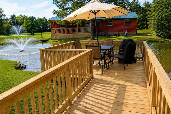 Elk Cabin | Waterfront + Ada Accessible Farm Stay - Fayetteville, NC