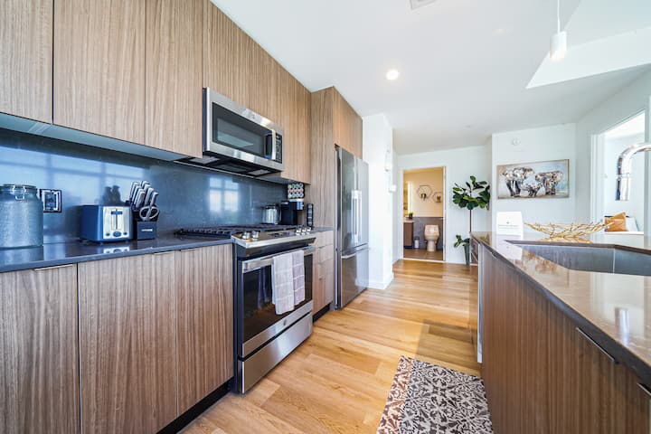 Home Away From Home - Nouvelle-Rochelle, NY