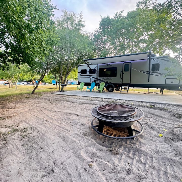 Ztx Ranch Riverside Rv Retreat - San Marcos, TX
