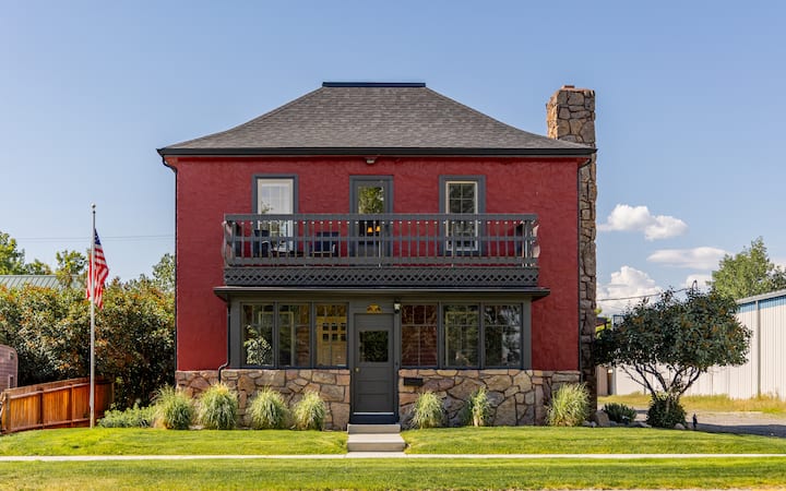 The Buffalo Rose~ Historic Home In Downtown Cody! - Cody, WY