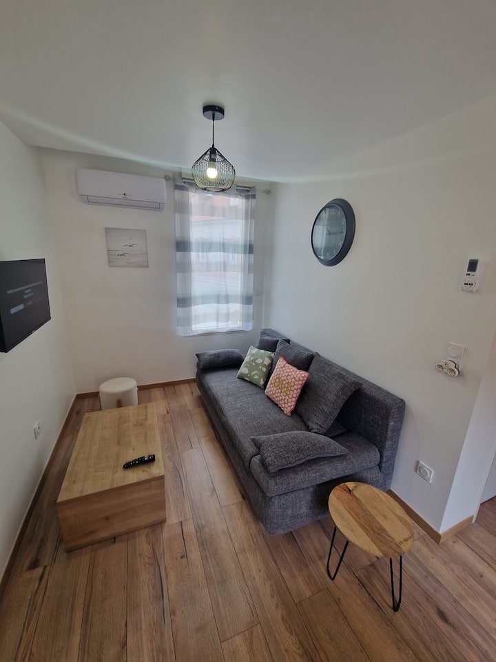 Accostage En Baie 
Centre/plage - Plage de Saint-Quentin-en-Tourmont