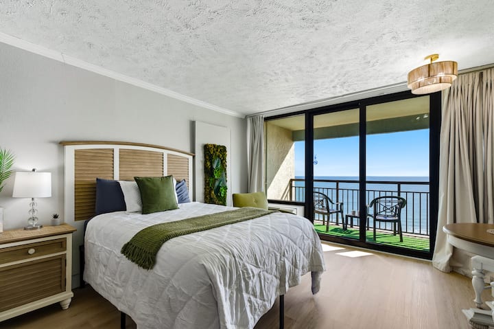 Direct Ocean Front @ Ocean Reef Resort - Sleeps 4! - Myrtle Beach, SC