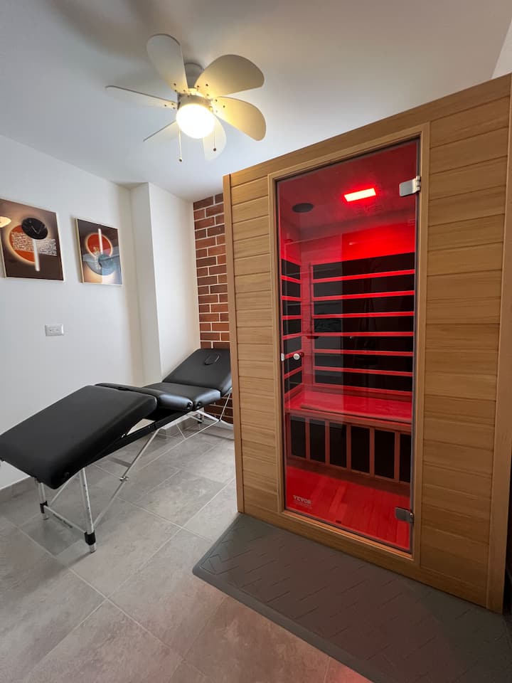 Sauna En Suite De Lujo Con Cama De Masaje Spa - Guatemala