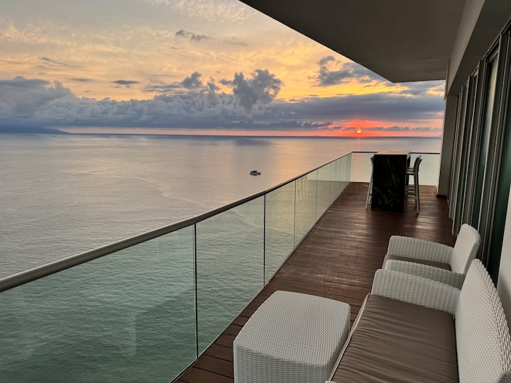 Luxury Beachfront Condo ~ Best Views In Pv ~ Icon - Puerto Vallarta