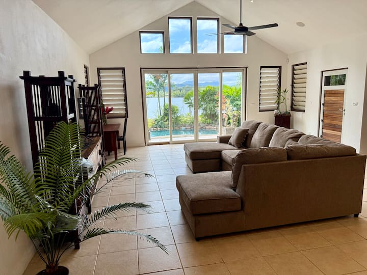 Lakefront Retreat - Fidschi
