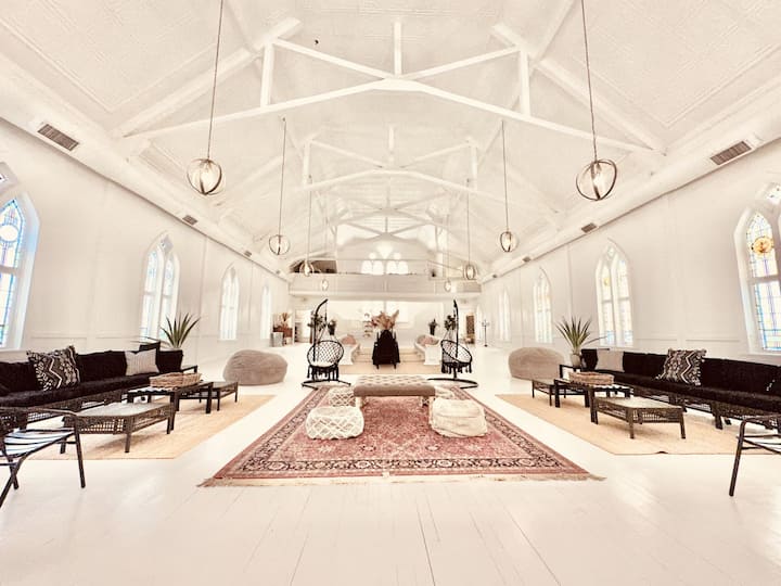 The White Bohemian 9 Bedroom Hot Tub Games Events - Atlanta