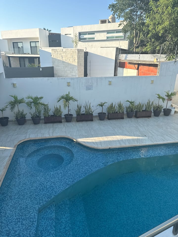 Gran Alojamiento Con Alberca - Campeche, México