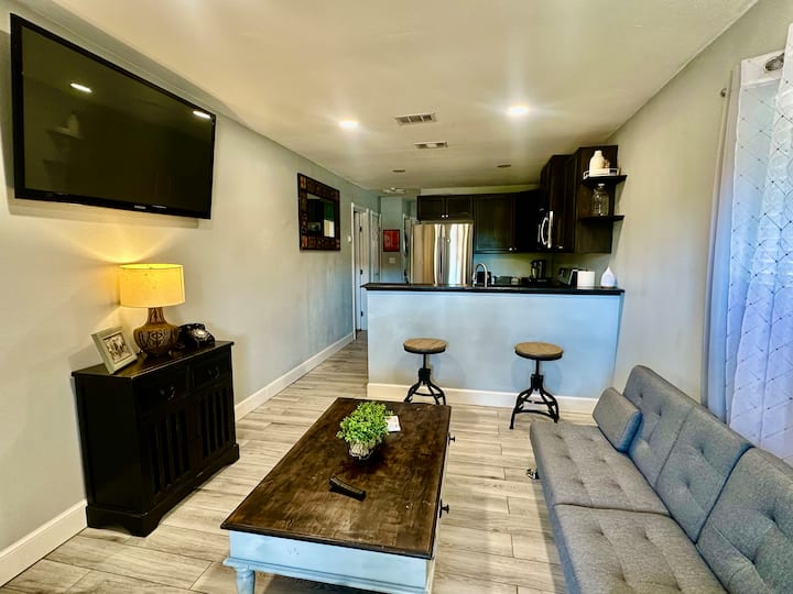 The Cozy Casita
2 Bed/2 Bath In A Great Location! - Lubbock, TX