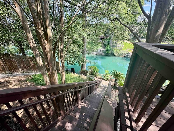 Wasser Lodge #201 | Sleeps 4 | Wifi - New Braunfels, TX