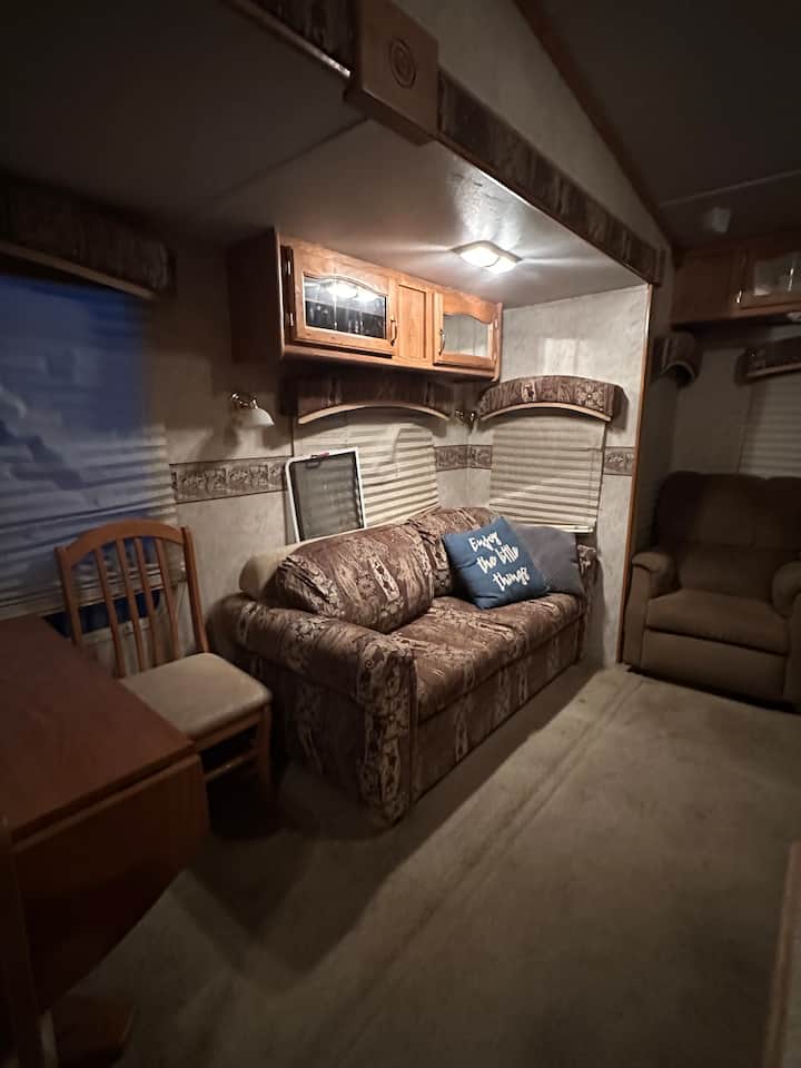 Campers Welcome At Happy Trails - Grande Prairie