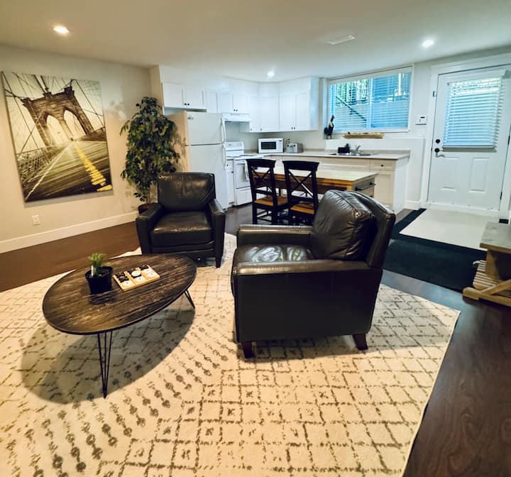 M/k Suite 
In Langley, Bc - Langley