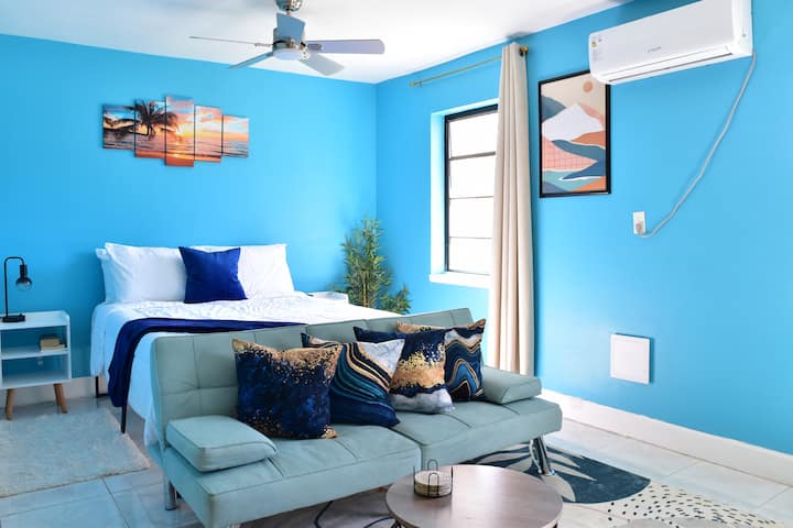 Newly Upgraded Private Studio | Sun & Sky Retreat - Freeport