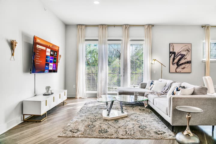 Urban Edge - 2 King Br | Luxury | Pool | Gym - Dallas, TX