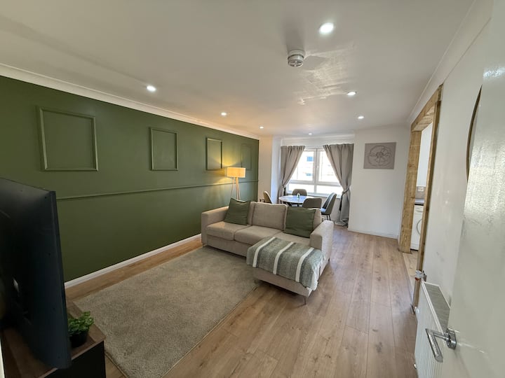 Luxurious 2br, 8 Mins From Centre - Glasgow