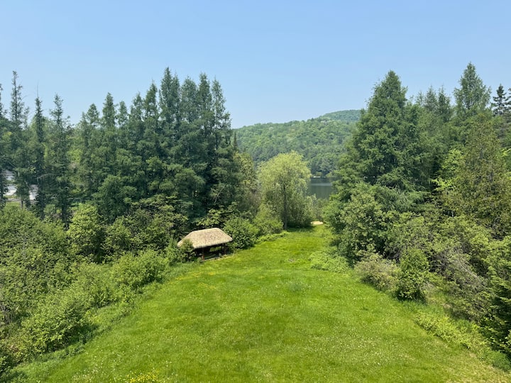 5 Beds 4 Baths With Lakefront - Saint-Sauveur