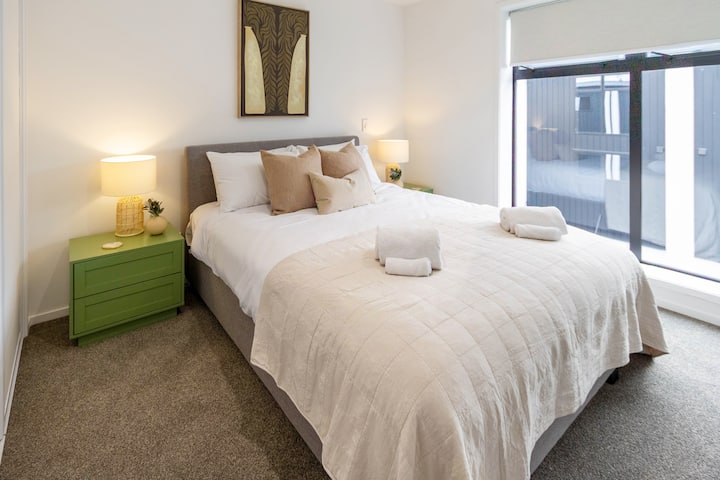 Urban Utopia 2 Bedroom Retreat - Christchurch