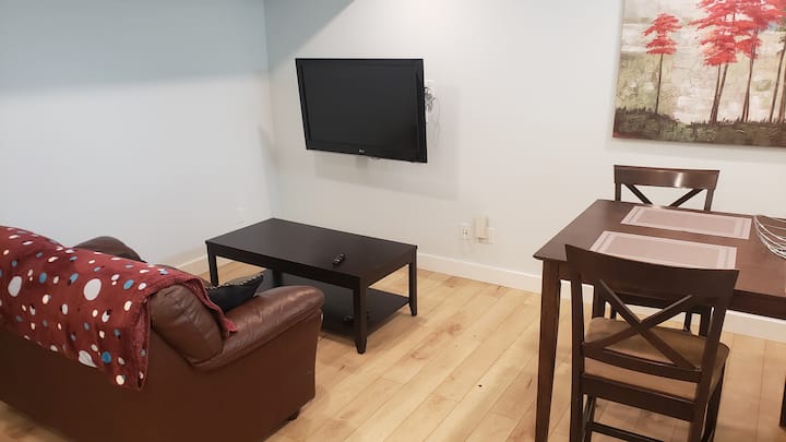 Bight Quiet Suite Near Downtown, Hospital & Unbc - Prince George