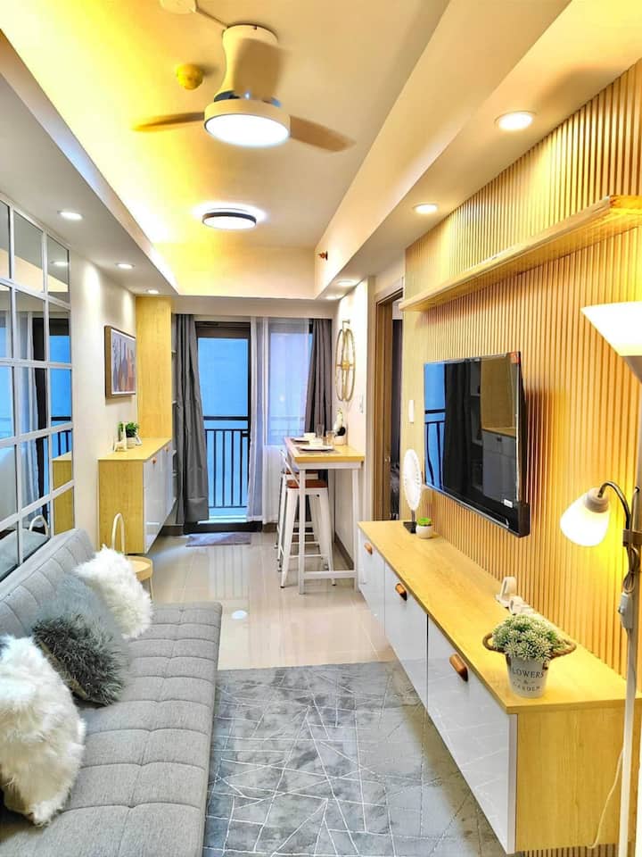 Hidden All In Comfy Luxe Stay @Moa Pasay - Pasay