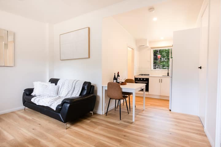 Premium 2br Apartment (Unit 2) - Wandiligong