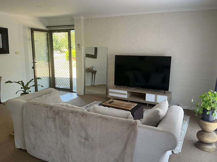 Rossmoyne - Hamilton