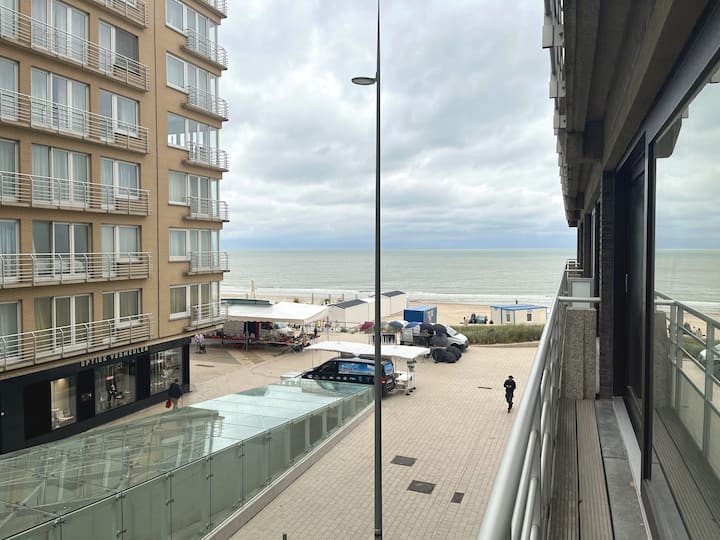 Studio Rénové Avec Vue Latérale Sur Mer - Nieuwpoort