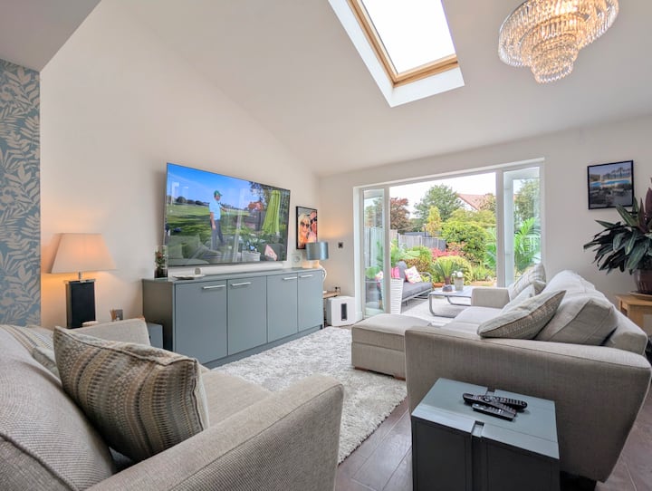 Golf Let - Dunbar Road Hillside - Southport