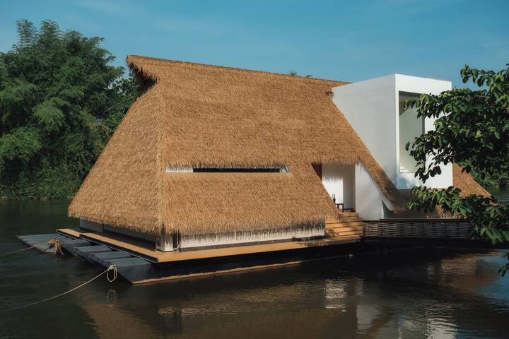 Villa Palace Floating - Sai Yok