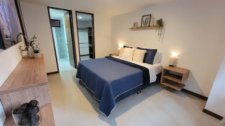 Laureles Amplio Y Con Garaje 3h 5b - Medellín