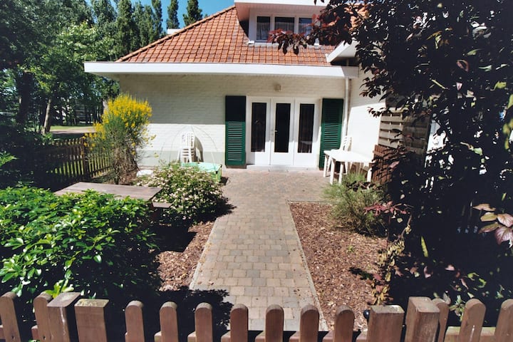 Appartement 2 Slpk - 6p - Tuin - De Haan