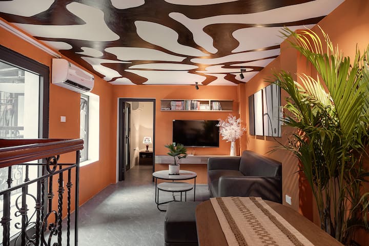 The Ink Loft | Free Storage | 3 Baths | King Beds - Hanoi