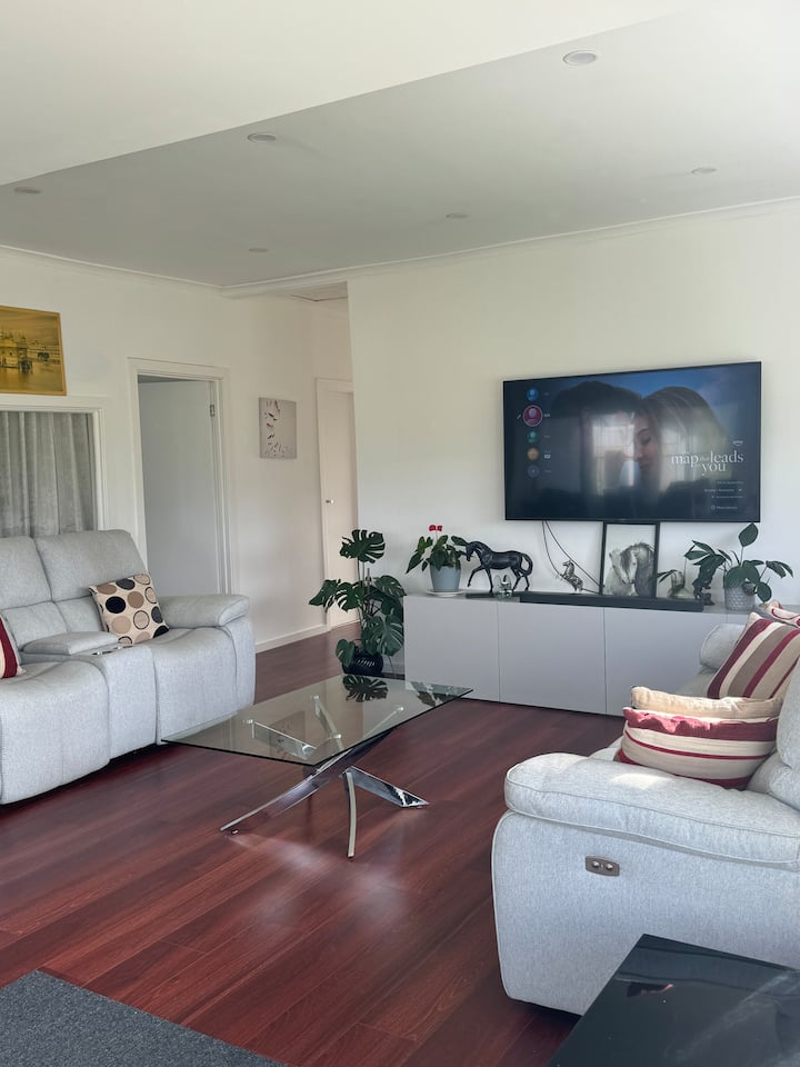 Peaceful Farm Stay | Winery Next Door - Garfield