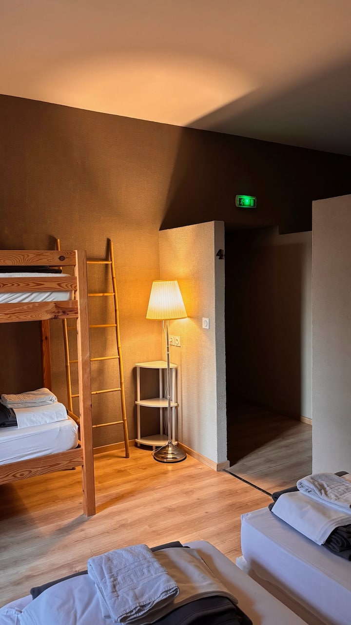 Dortoir Confortable Dans Château - Saint-Jean-en-Royans