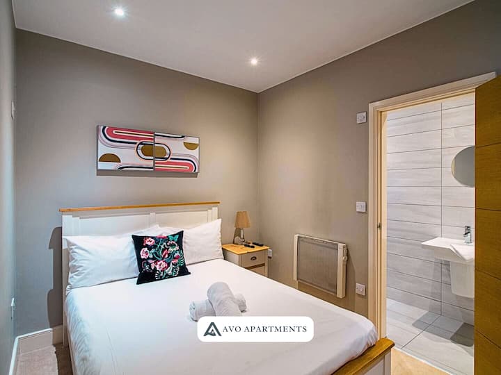 Serviced 1-bed In Sheffield City - Sheffield