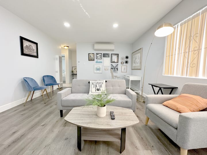 Cozy 2-bedroom In Oc | Disneyland + Gated Parking - ハンティントン・ビーチ, CA