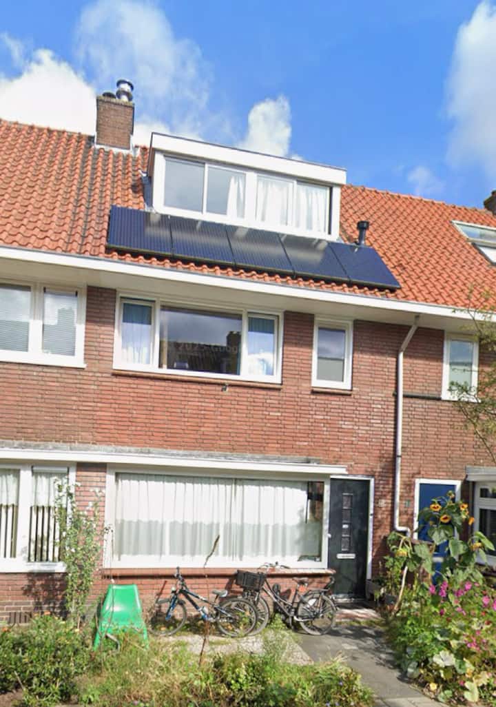 Ruime  Woning In Rustige Wijk - Utrecht