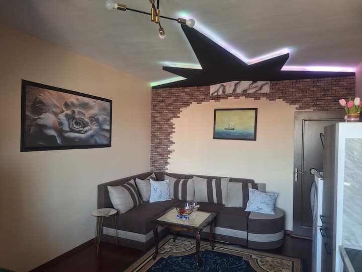 Лили Апартс- Супериорен апарт. с 2 спални и балкон - Varna