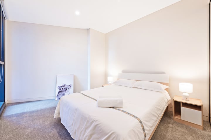 Luxury 2br Residence Above Stunning Greens - Cronulla