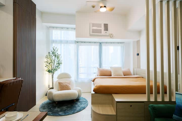 Relax W/ Breathtaking View! Washer, 2 Mins To Mall - Quezon City