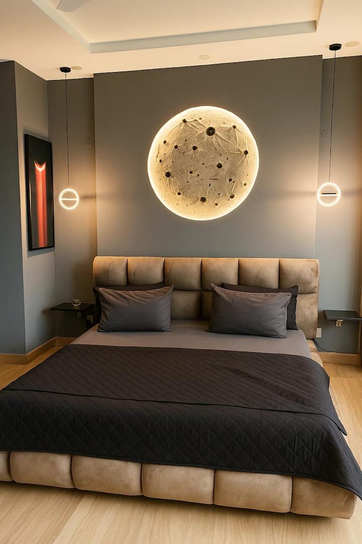 Twilight | 1 Br | Self Check-in | Dha Phase 6 - Lahore