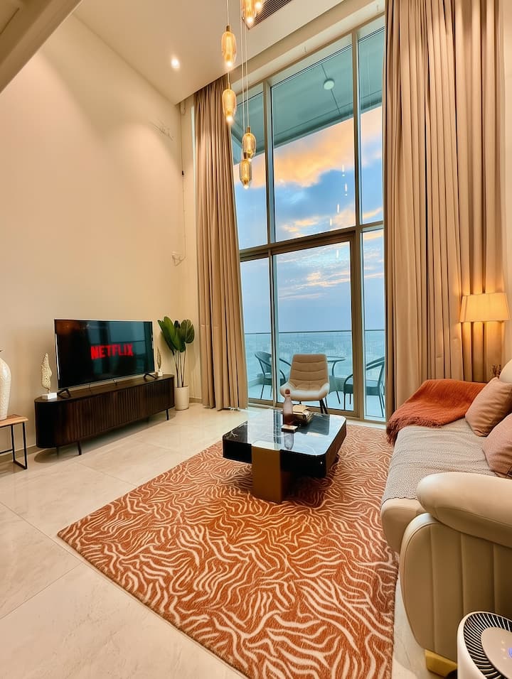Luxe Duplex Studio With Balcony- Fast Wifi - Delhi